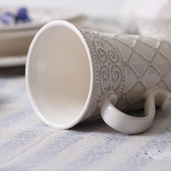 Classic Embossment Coffee Cup on Luulla