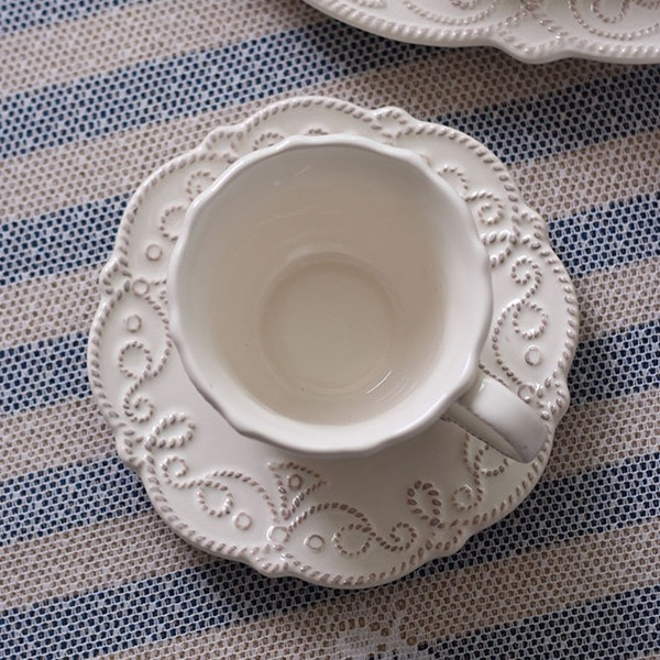 Classic Embossment Tea Cup on Luulla