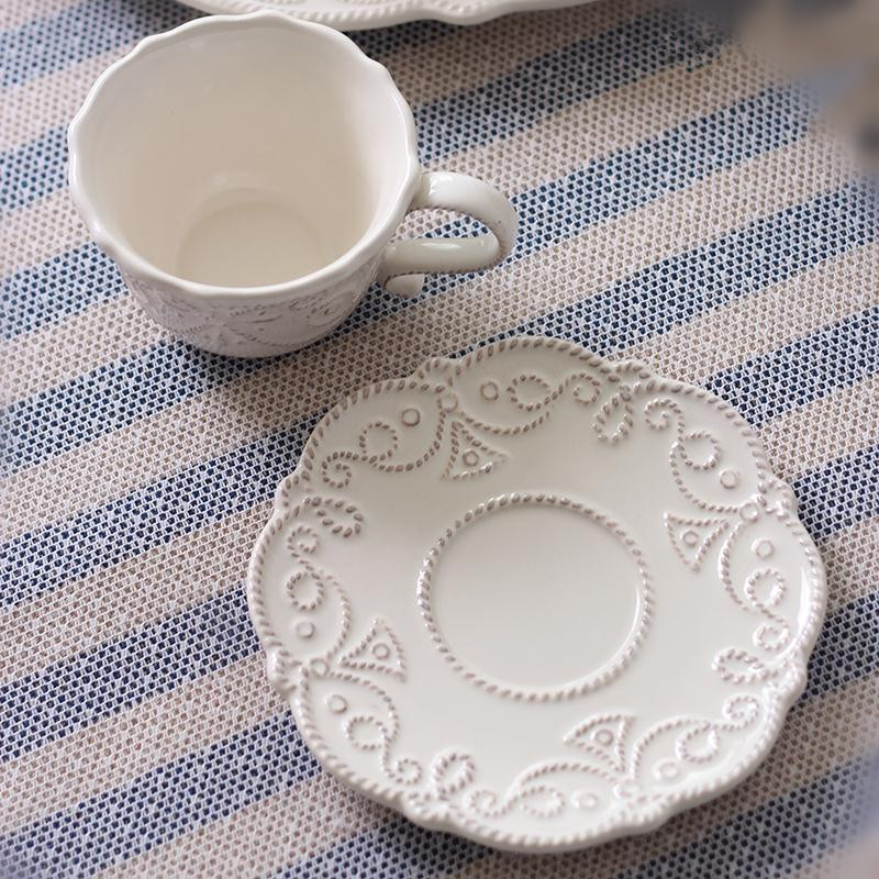 Classic Embossment Tea Cup on Luulla